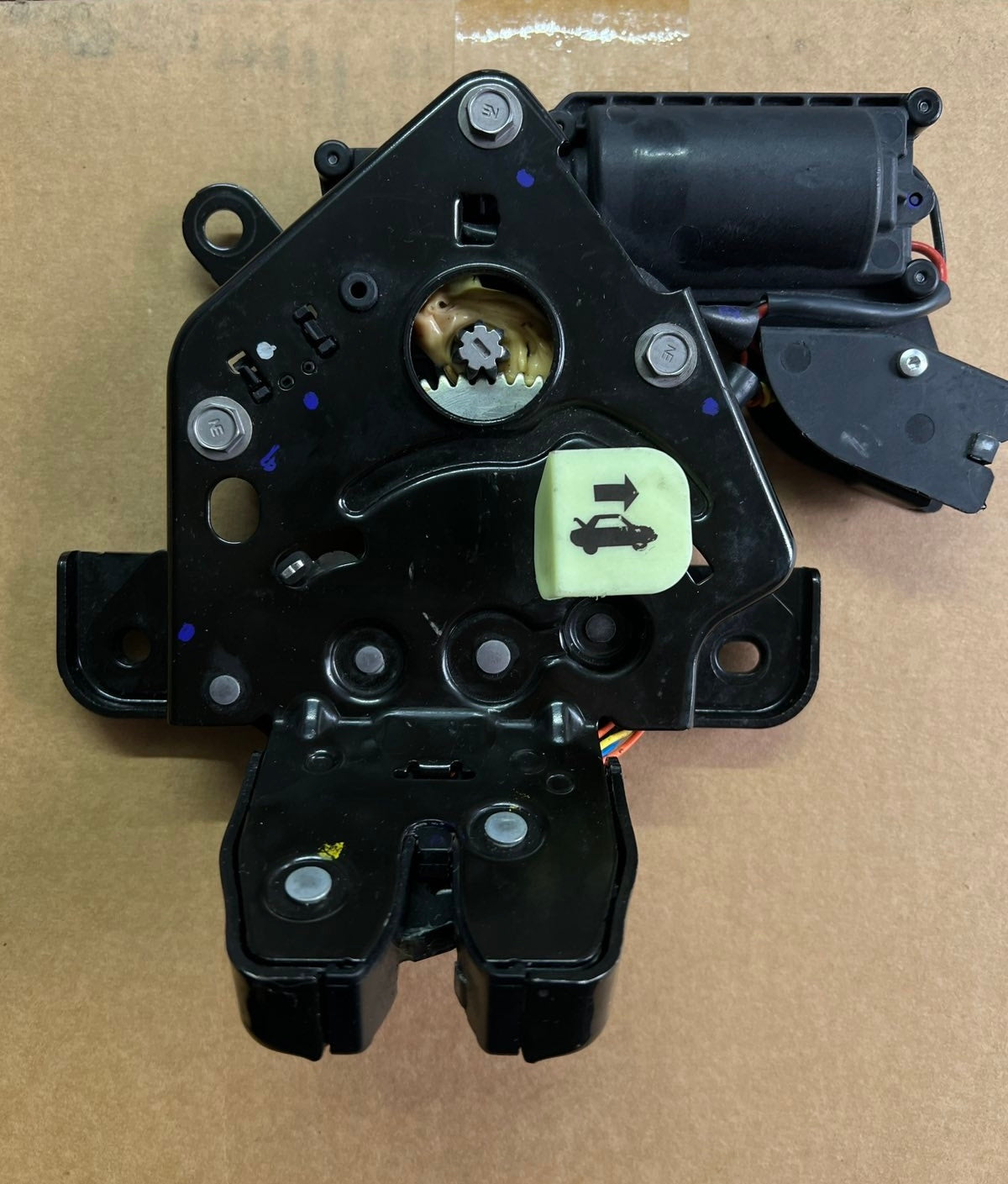 LIFTGATE CINCH LATCH – FiveSpoke